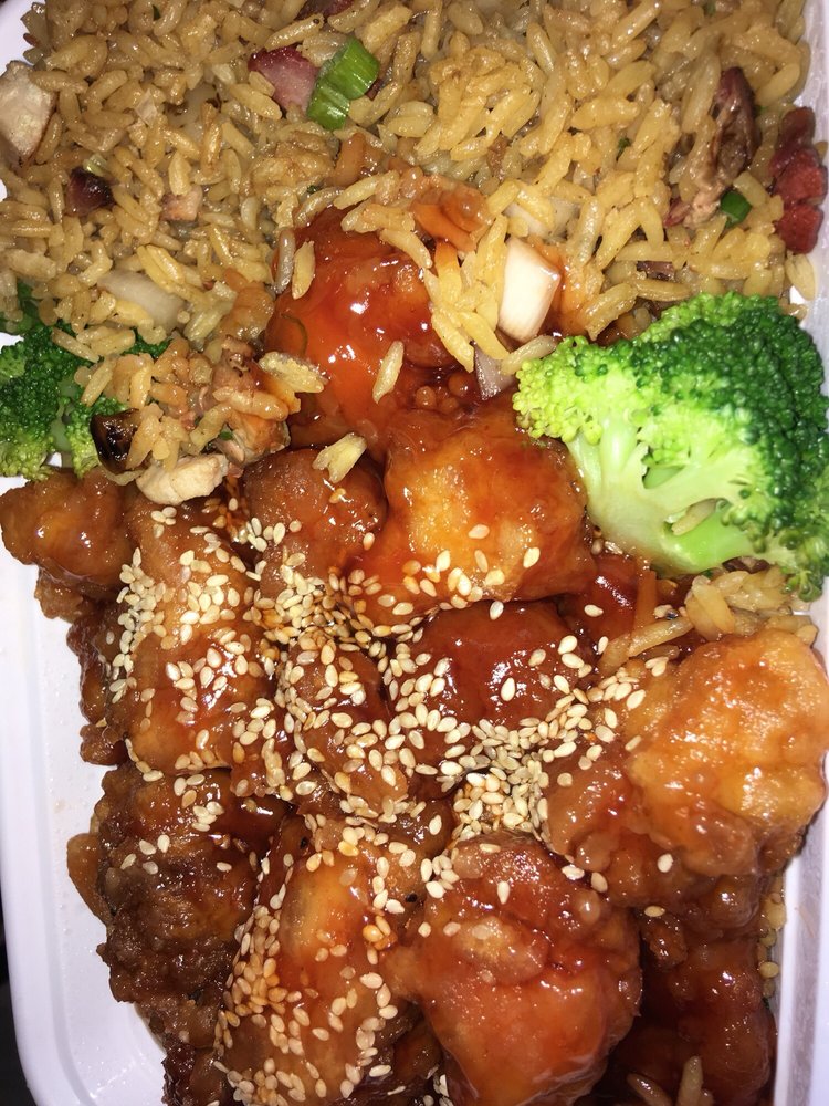 Ho Ho Garden Restaurant in Queens / Menus & Photos