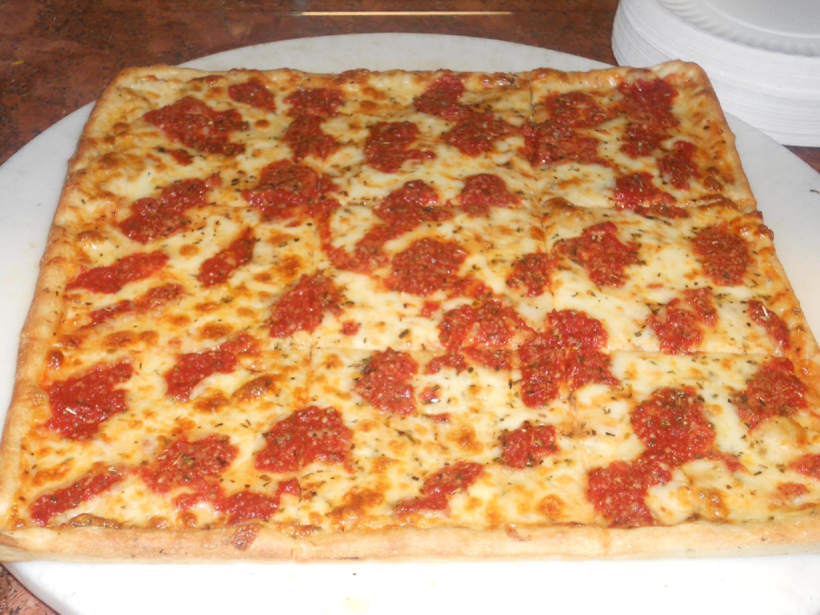 Maspeth Pizza Restaurant in Queens / Official Menus & Photos