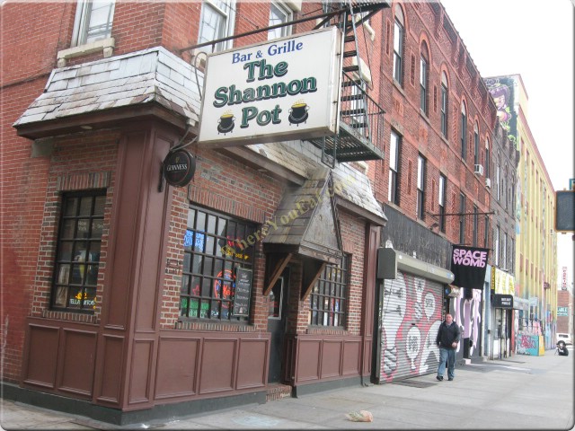 The Shannon Pot Restaurant in Queens / Menus & Photos
