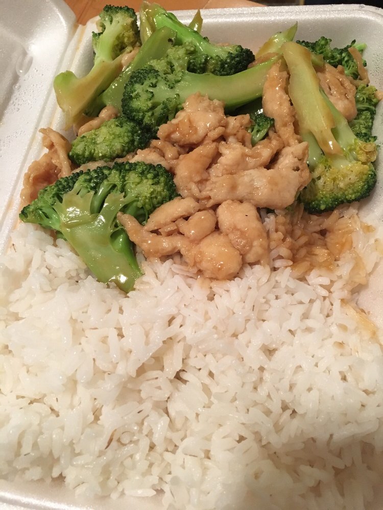 Wing Ling Restaurant in The Bronx / Official Menus & Photos